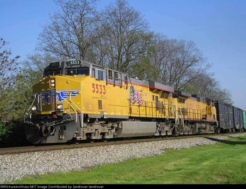 UP 5533 On CSX Q 501 Eastbound